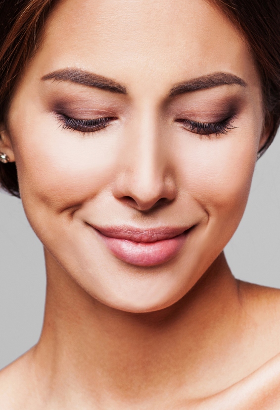 Acide hyaluronique sillons nasogéniens à Cagnes-sur-mer | Dr Lamquin